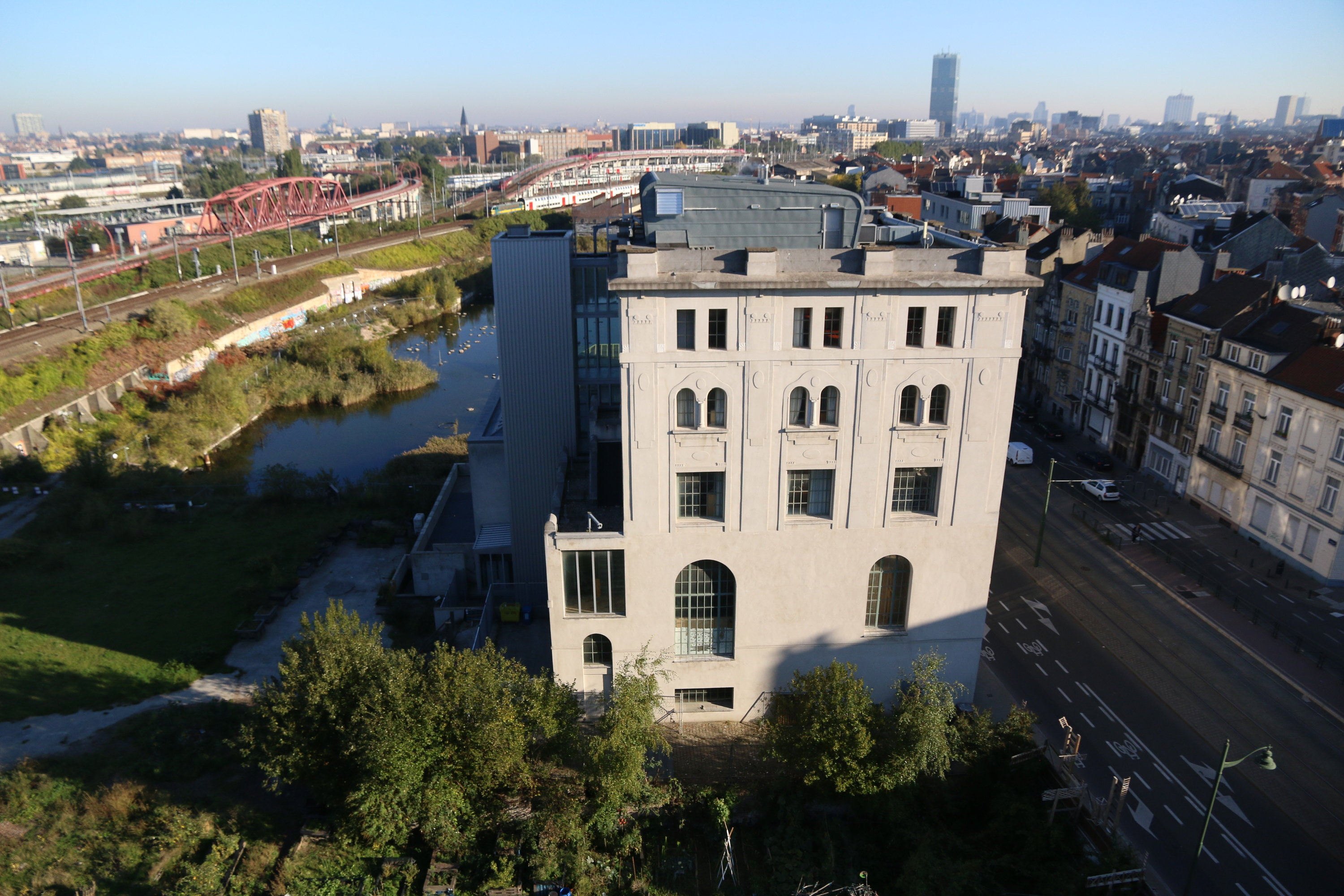 De nouveaux espaces publics autour du marais WIELS
